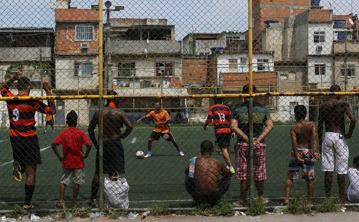 Brazilian security forces raid Rio slums ahead of World Cup