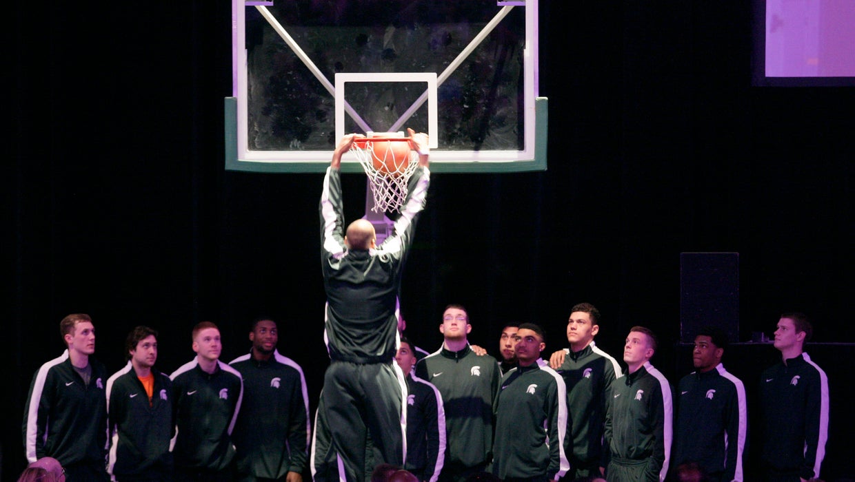 Thousands remember "Princess Lacey" at memorial service - CBS News