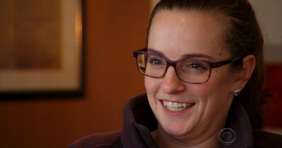 "Is this really happening?" -- Waitress gets the surprise of her life ...