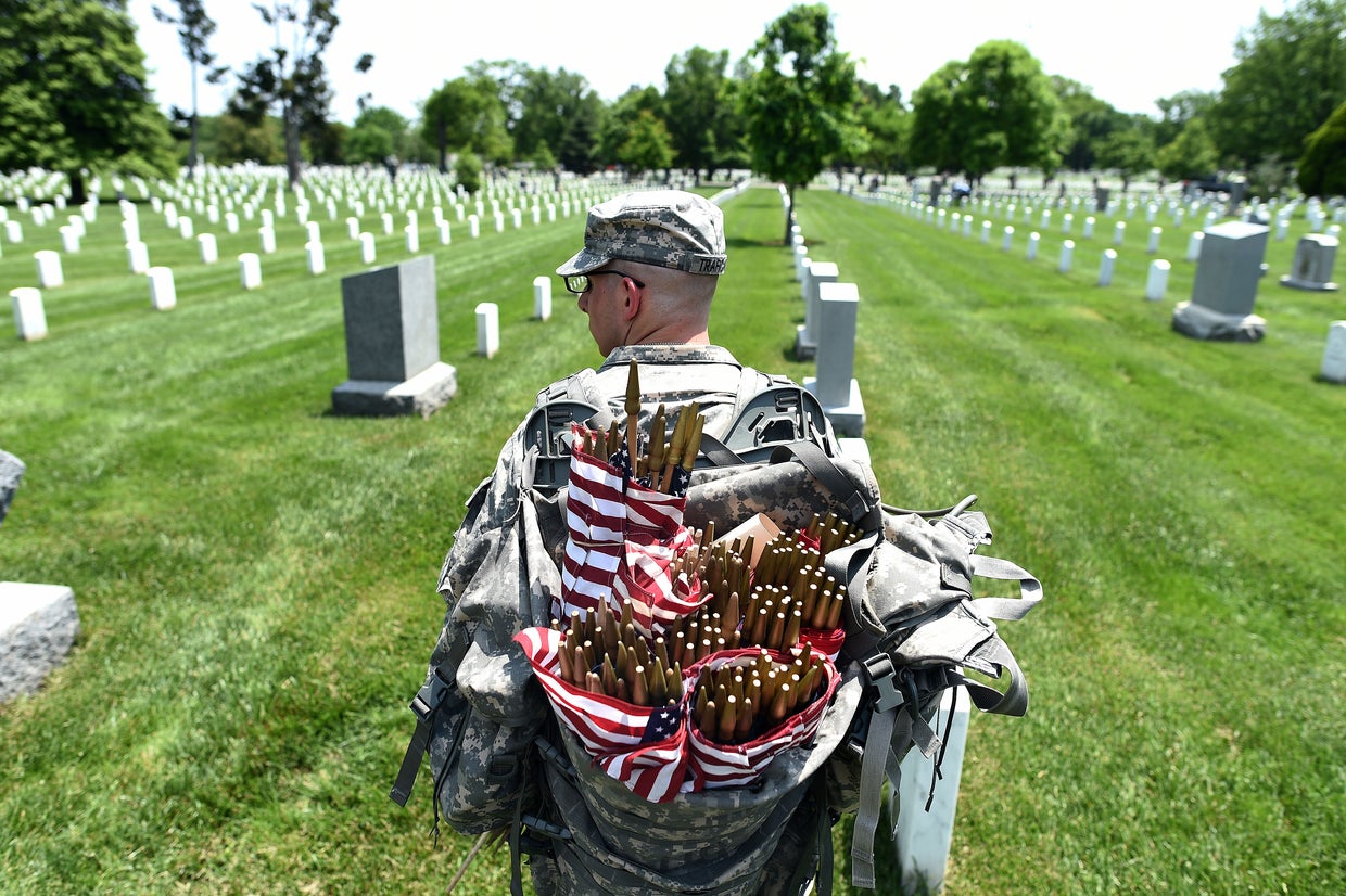 Honoring fallen service members