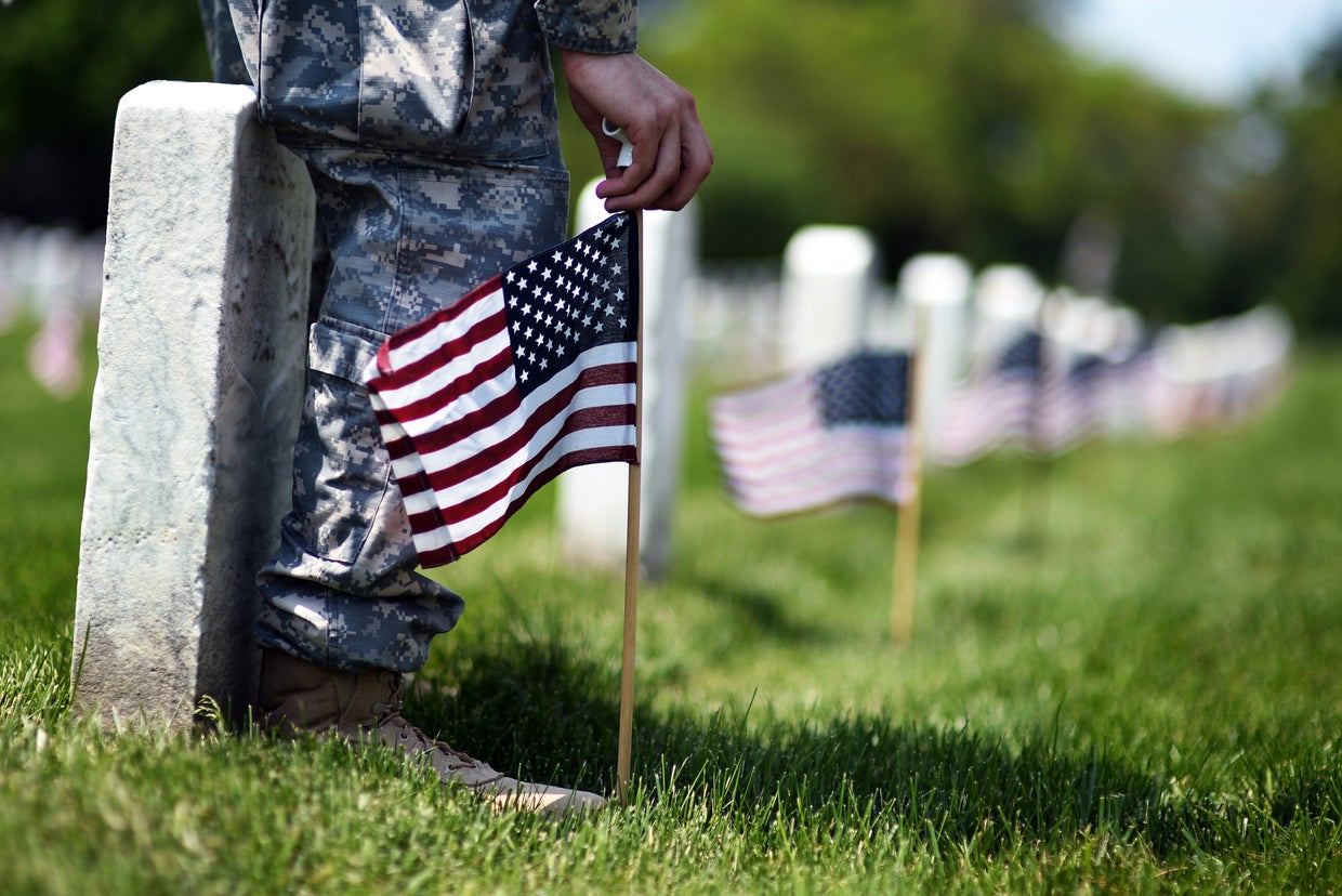 Honoring fallen service members