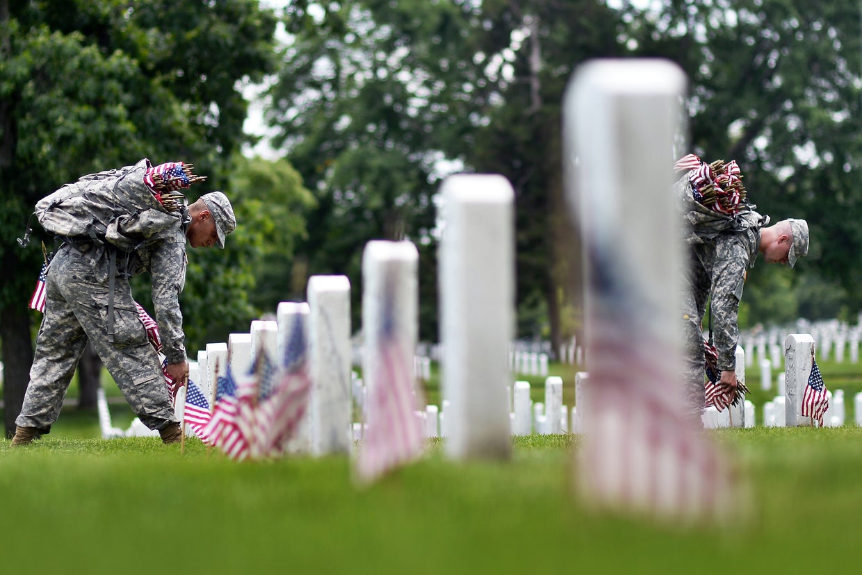 Honoring fallen service members