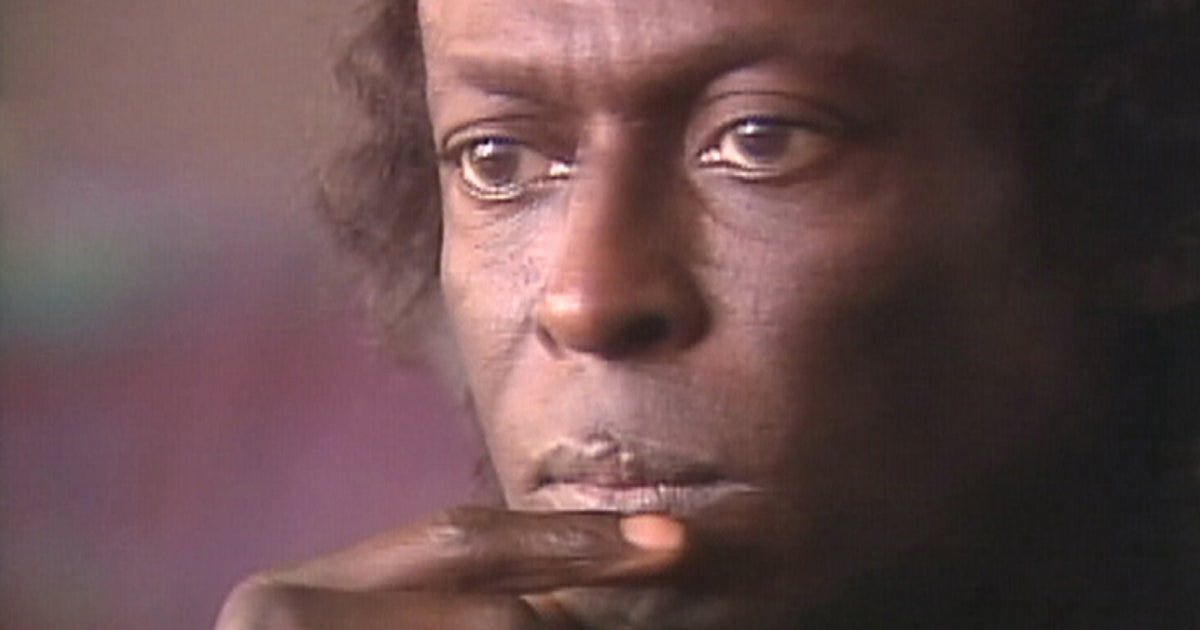 Miles Davis honored with NYC street name - CBS News