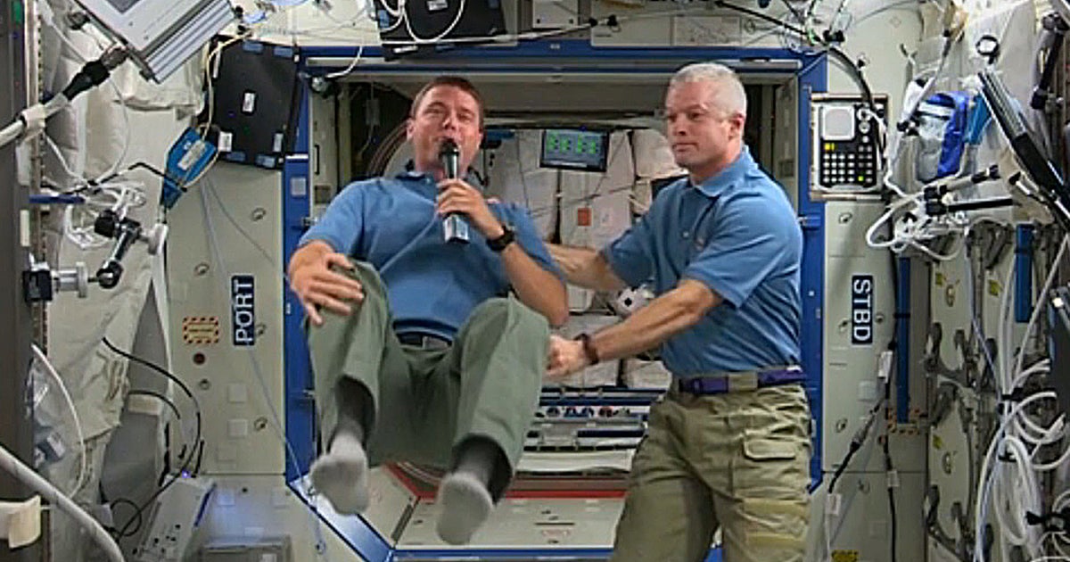 Astronauts Reid Wiseman and Steven Swanson tell Scott Pelley what he's ...