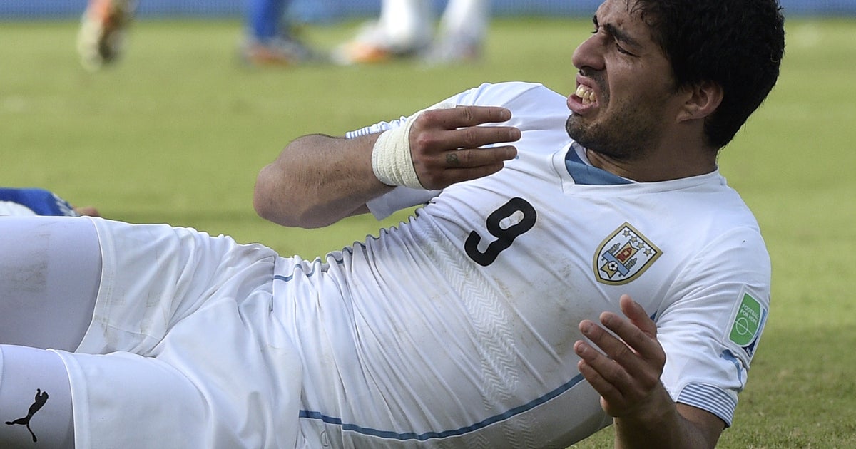 Luis Suarez incident could take bite out of star's bank account - CBS News