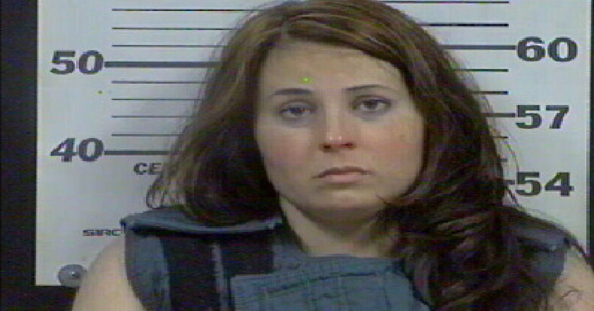 Stephanie Cole, Tennessee teacher, charged with killing boyfriend - CBS ...