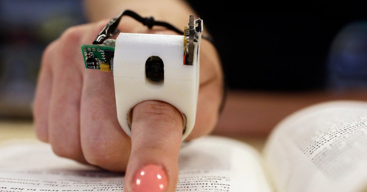 MIT FingerReader device reads to the blind in real time - CBS News