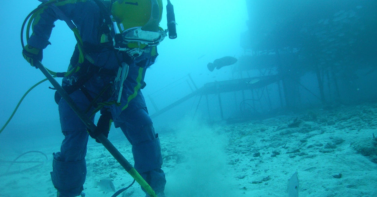 Finding NEEMO: NASA trains for extreme environments under water - CBS News
