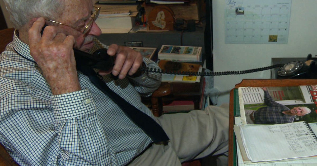 Richard Hendrickson, "world's oldest weatherman," dies at 103 - CBS News