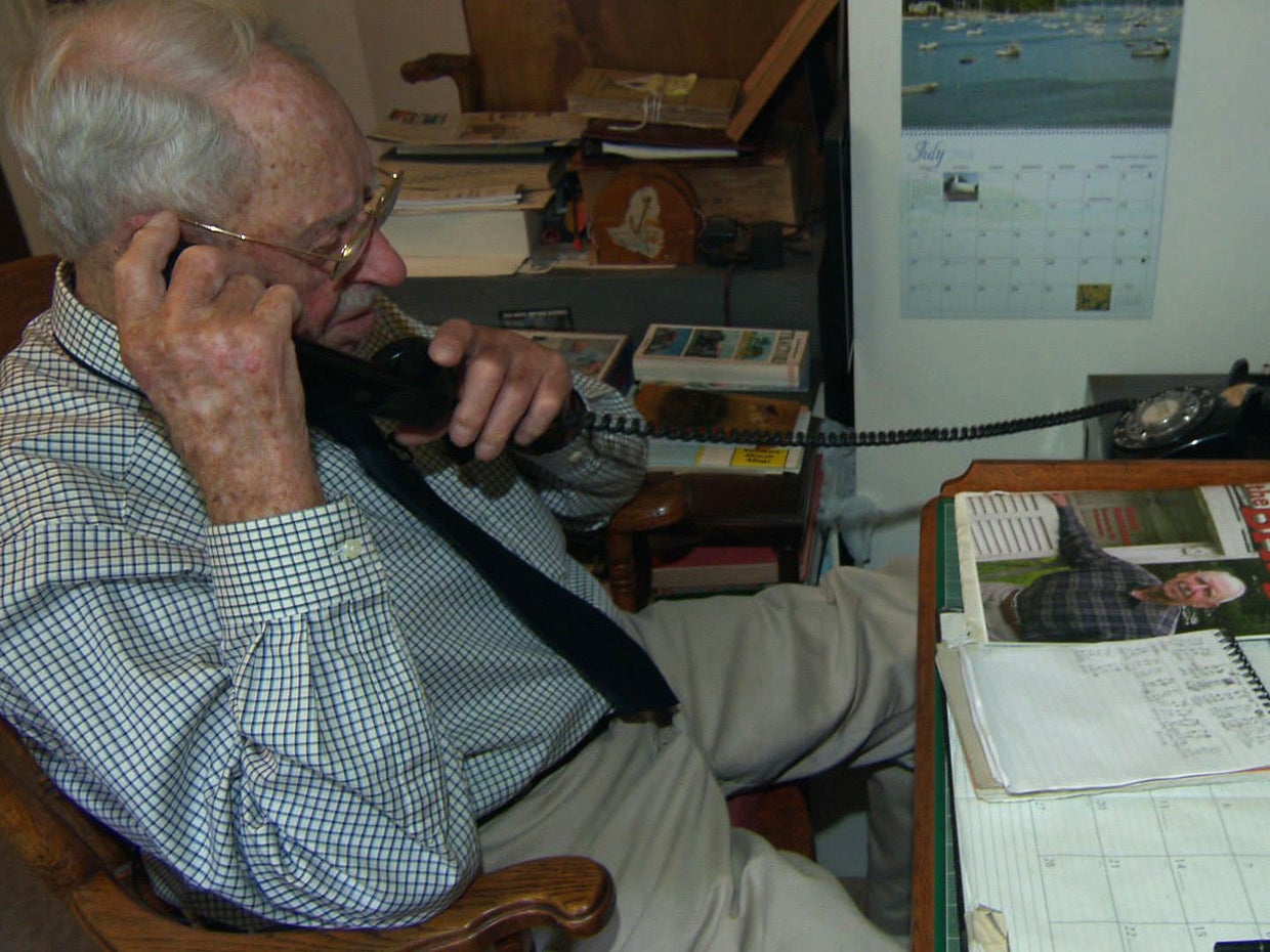 101-year-old weatherman - CBS News