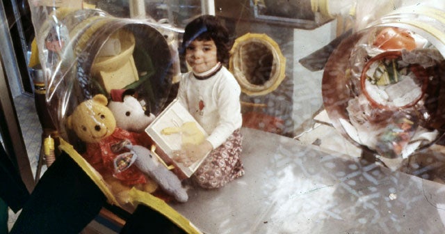 Early stem cell transplant may cure "bubble boy" disease - CBS News