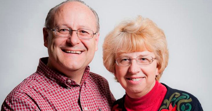 Husband of Ebola patient watching for signs of disease - CBS News