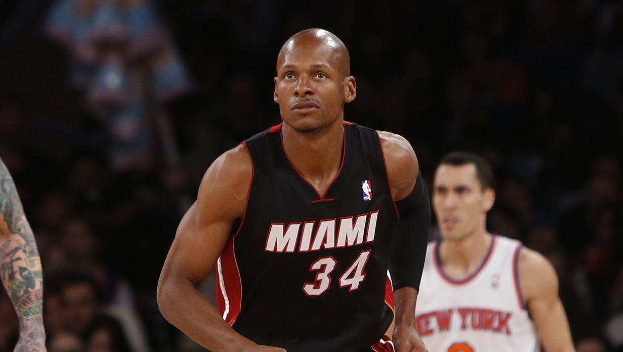 Trespass charges for 7 Fla. teens in Ray Allen home invasion - CBS News