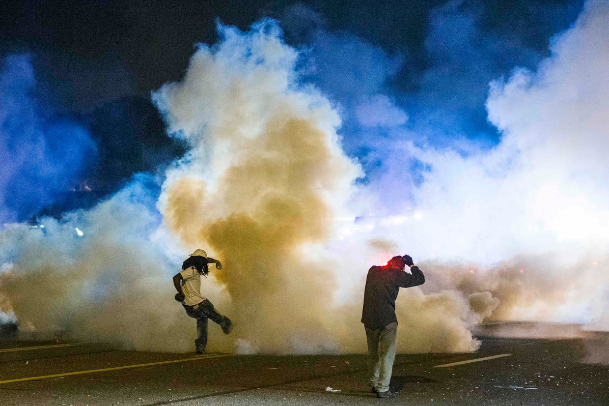 Tensions flare in Ferguson, Mo., over police shooting