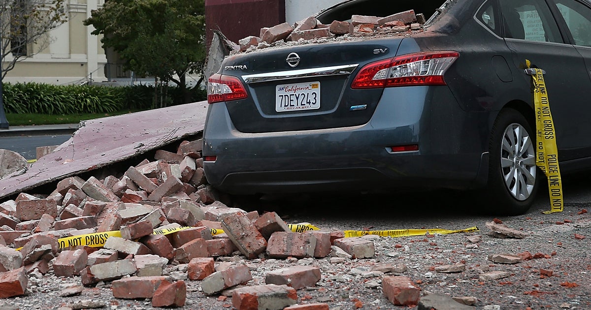 Strong earthquake knocks Napa Valley