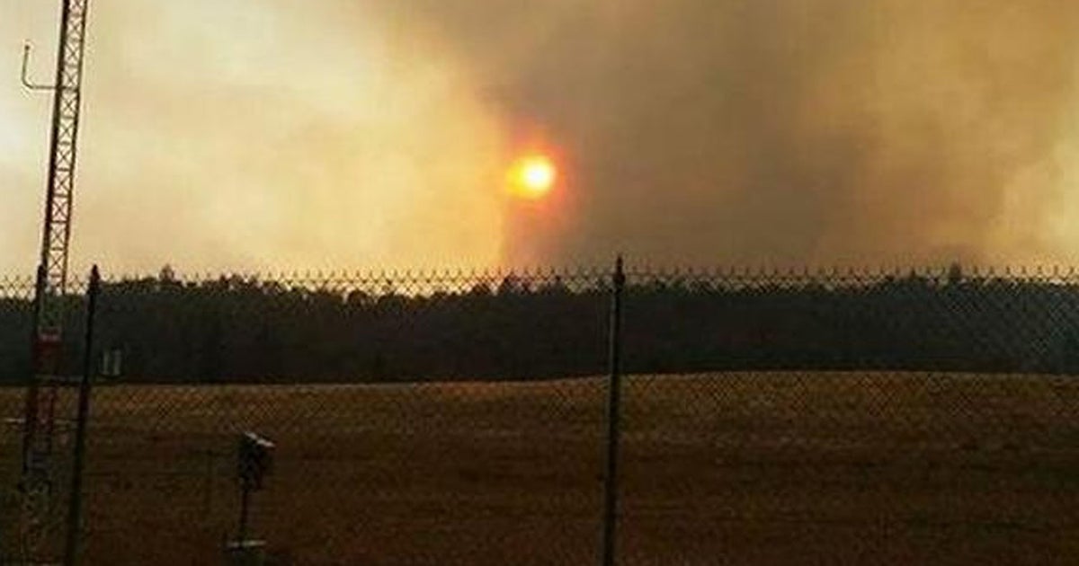 Wildfire threatens hundreds of homes in California Gold Rush-era boom ...