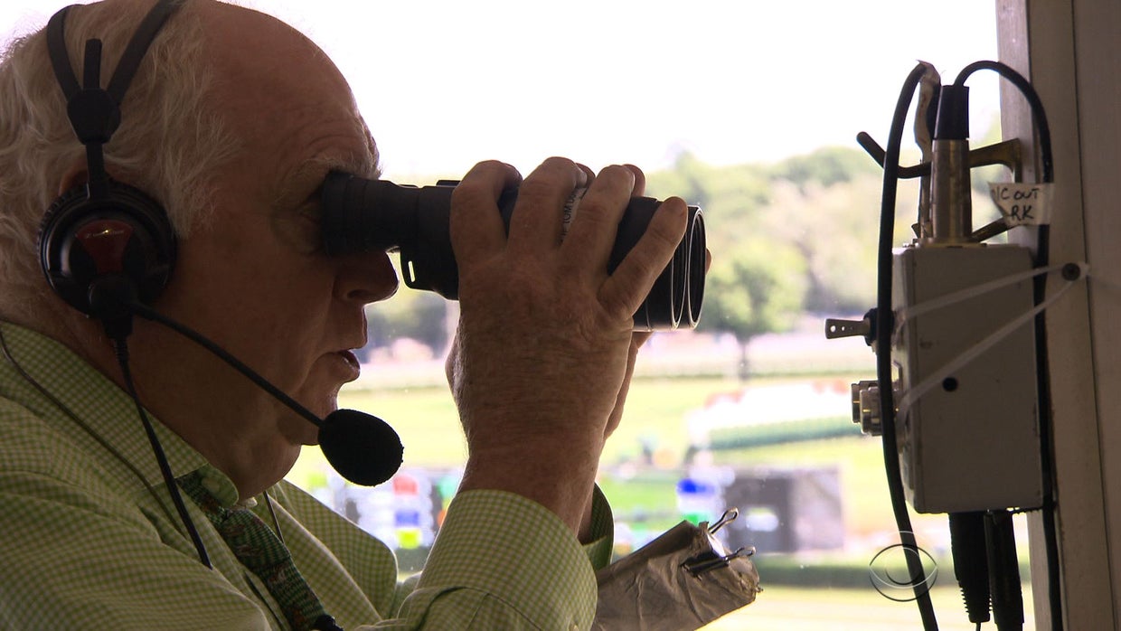 Legendary announcer Tom Durkin finds plot in every horse race - CBS News