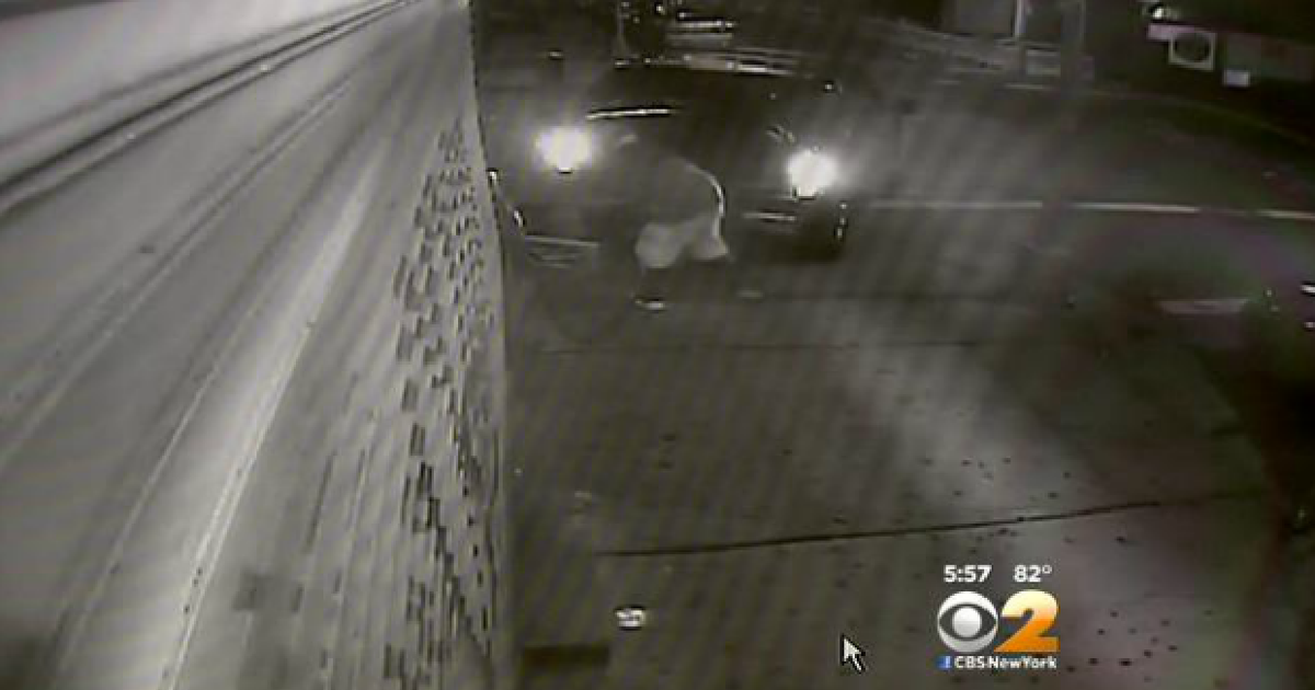 VIDEO: Brash NYC burglars drive off with ATM in tow from Brooklyn ...
