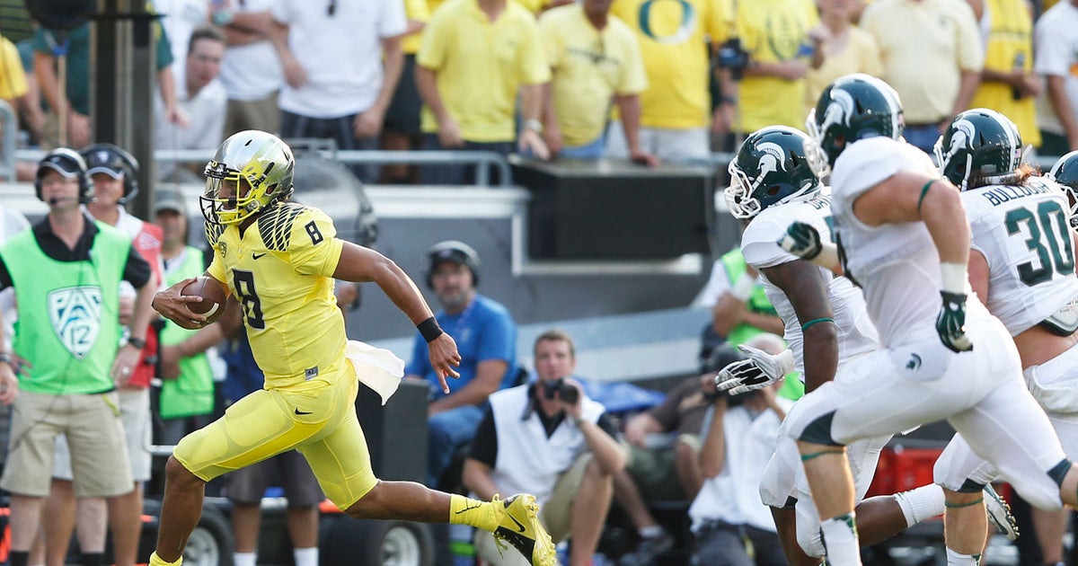 Oregon makes statement against Michigan State - CBS News