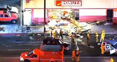 Car crash at L.A. donut shop turns deadly - CBS News