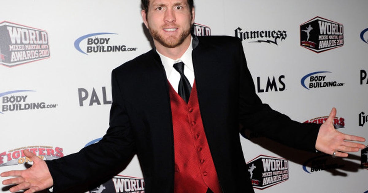 MMA fighter Jason "Mayhem" Miller live-tweets SWAT stand-off in Orange ...