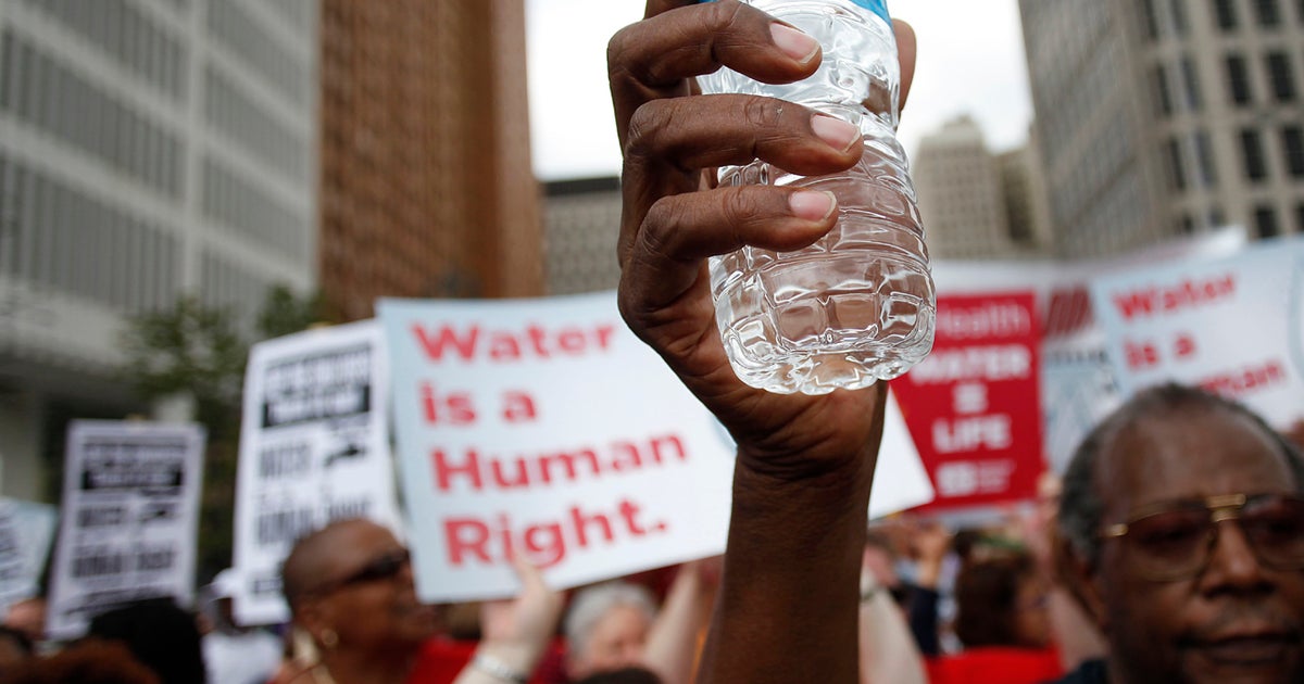 Detroit accused of rights abuse for water shutoffs - CBS News