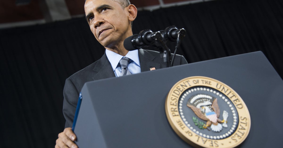 Obama still getting heckled by immigration reform advocates - CBS News