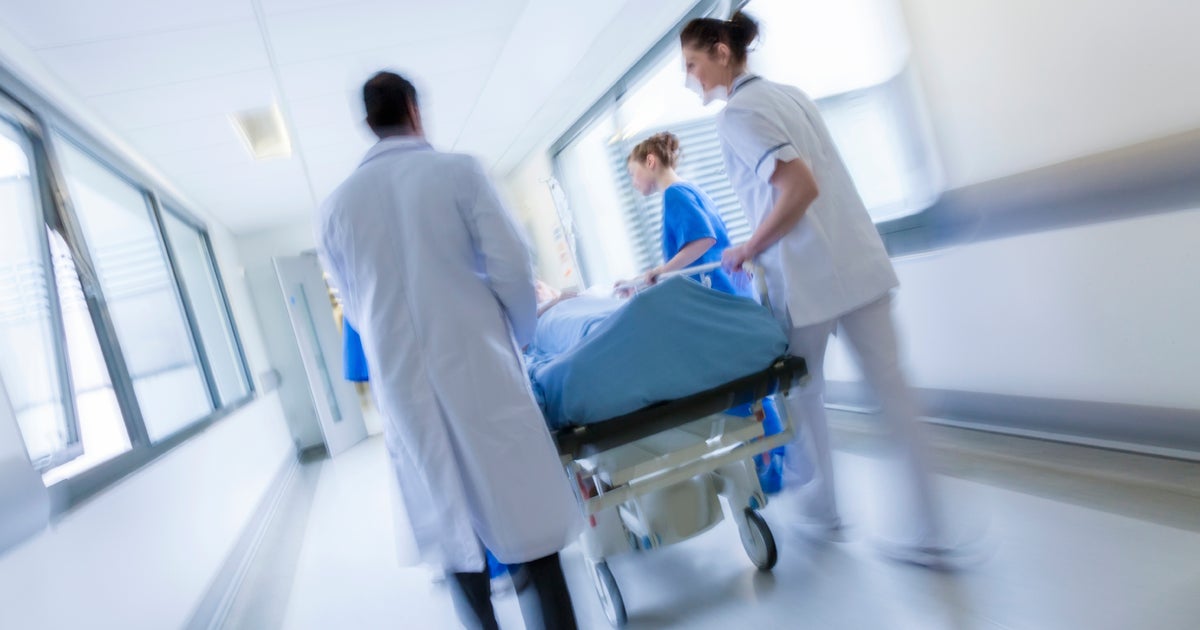 Restaurant worker wins restitution after gruesome injury - CBS News