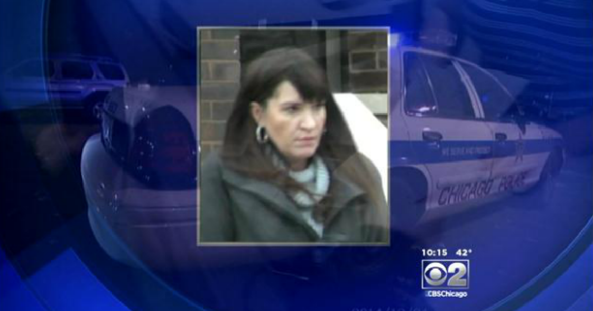 Female Chicago cop stole wine bottles from Costco, police say - CBS News