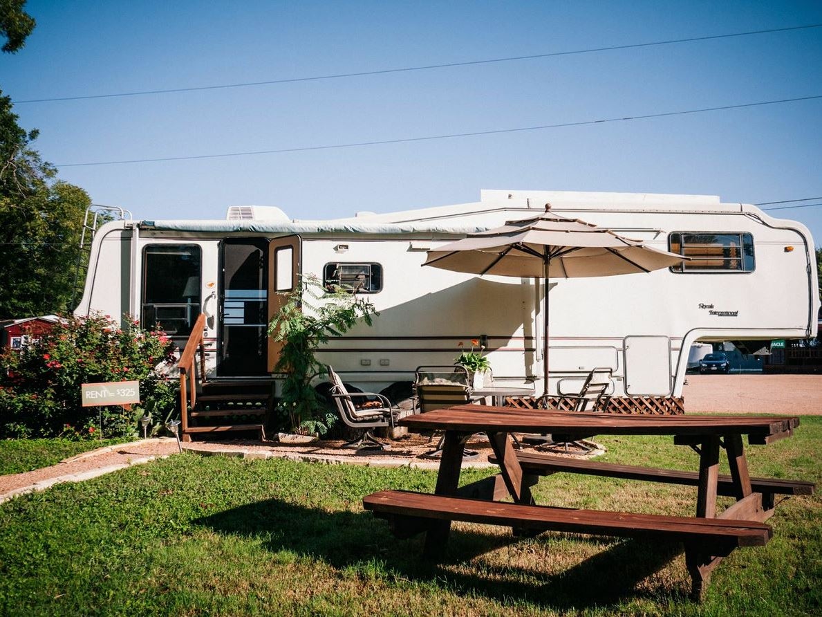 Fighting homelessness one tiny roof at a time