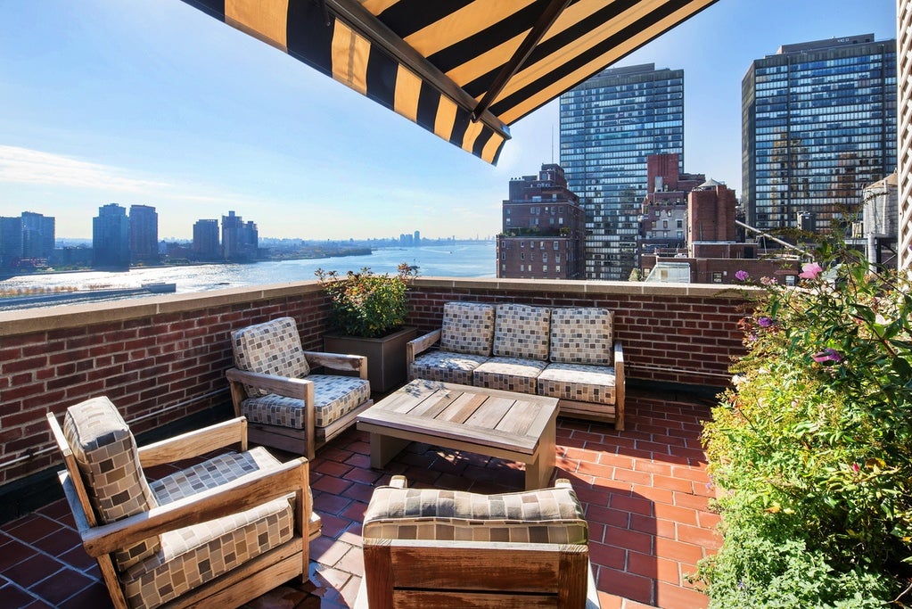 Homes: What can you buy for $10 million?