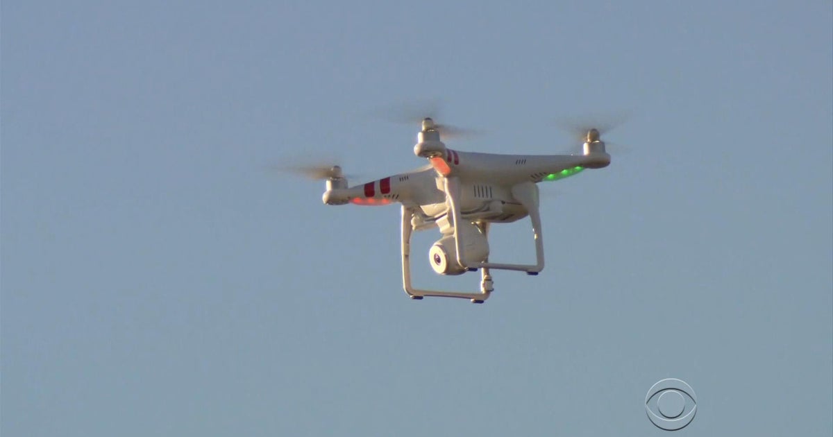 Drone over White House highlights security concerns - CBS News
