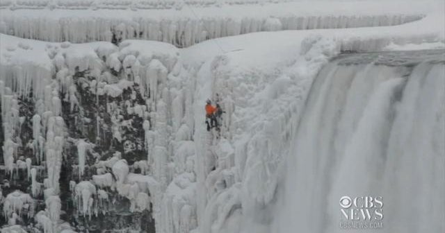 Climber conquers iced cliffs of Niagara Falls - CBS News