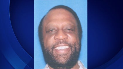 Detectives review video to find clues in Suge Knight case - CBS News