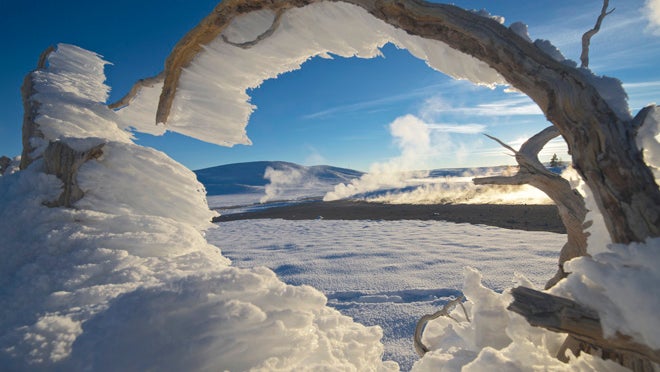 A visit with Yellowstone's winter caretaker - CBS News