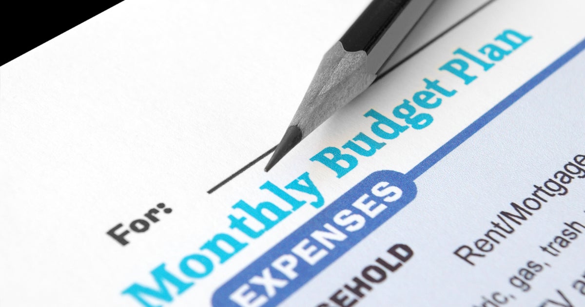 5 ways to slash your monthly expenses