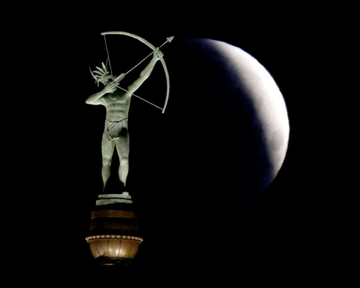 Spectacular lunar and solar eclipses in 2015