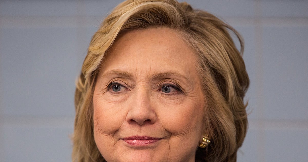 Election 2016: Hillary Clinton's van tour to Iowa - CBS News