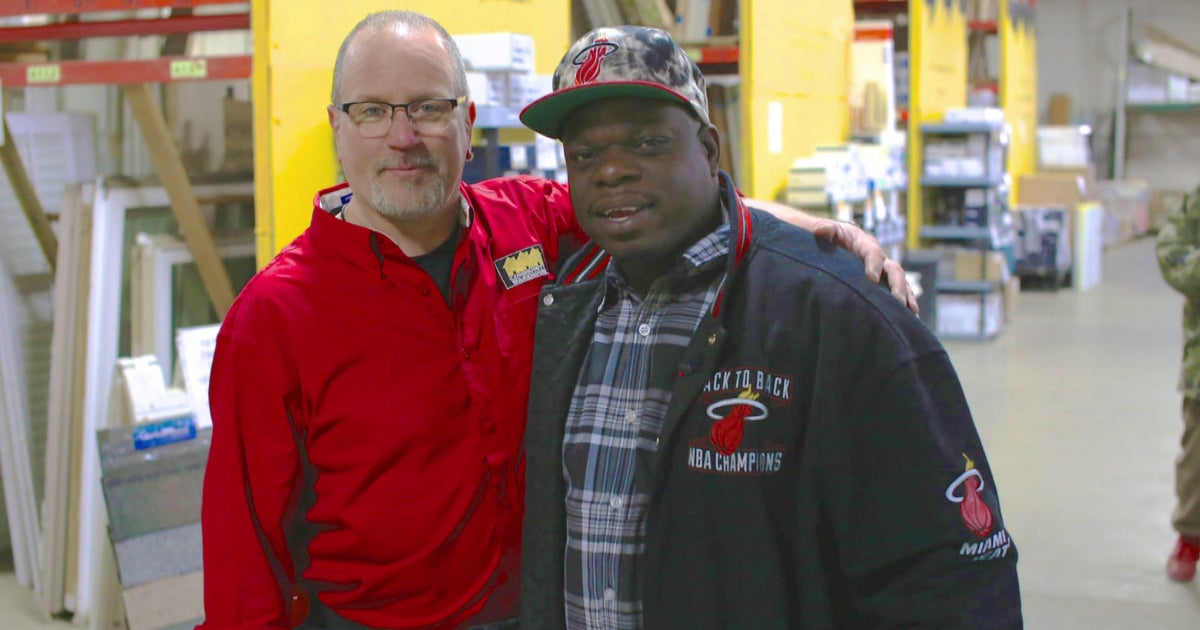 Cop and ex-con join forces in unlikely story of redemption - CBS News