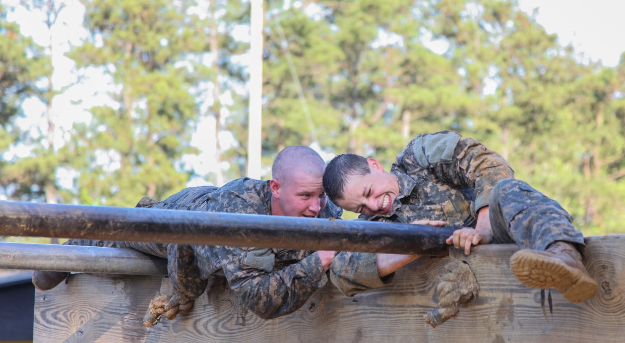 Women face historic challenge at Army Ranger School - CBS News