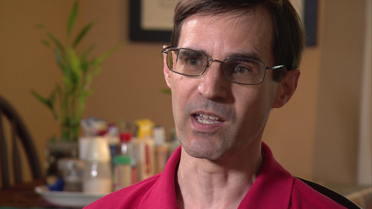 Man's Wikipedia crusade turns him into grammar hero - CBS News