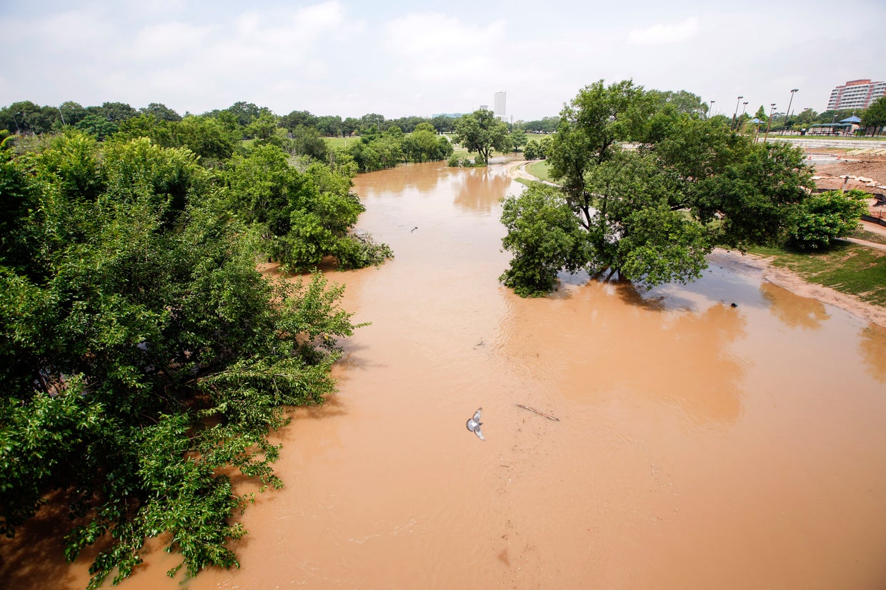 Heavy Texas rains bring flooding