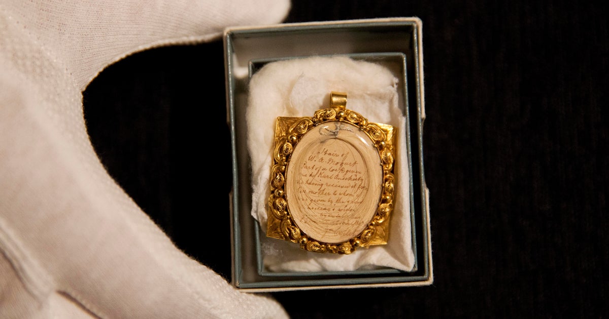 Mozart, Beethoven hair on auction in London - CBS News