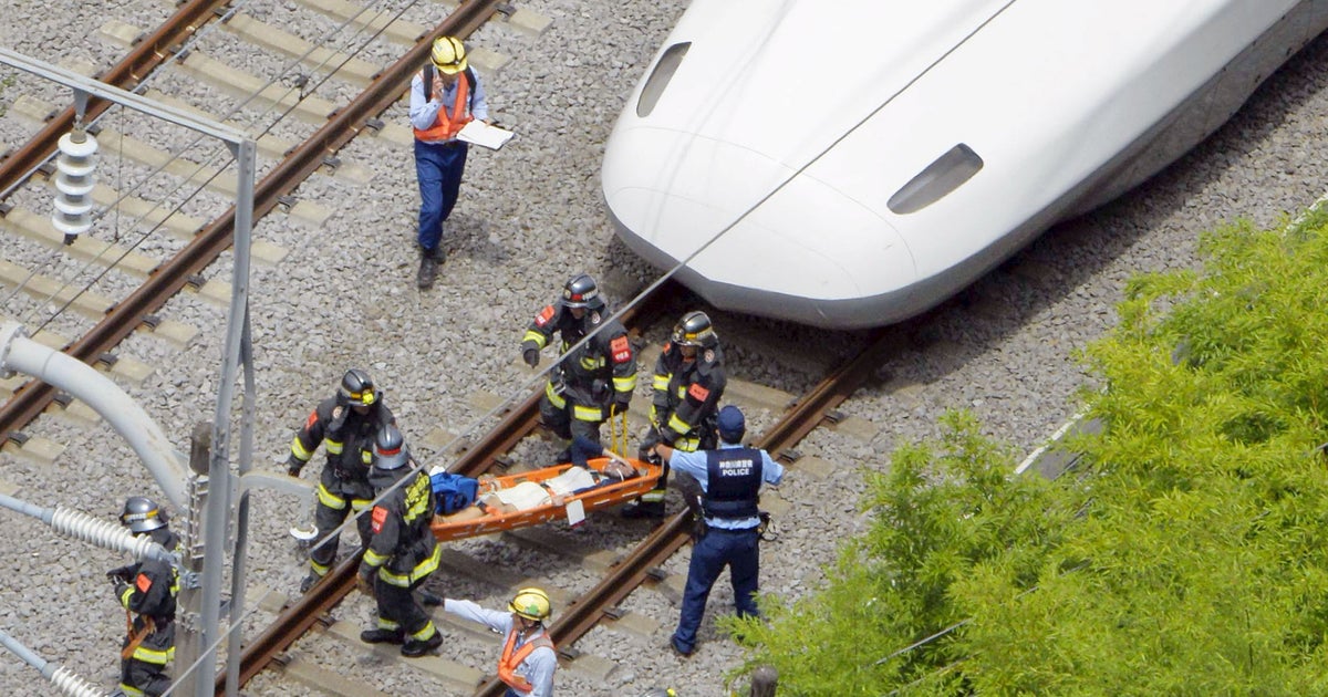 Man sets himself on fire aboard Japan bullet train - CBS News