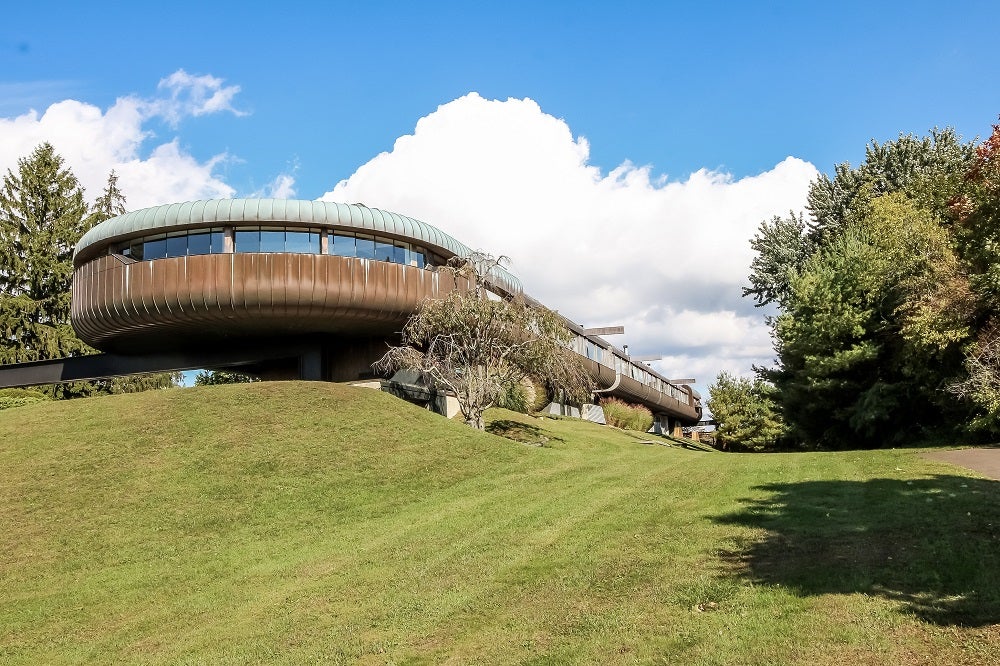 Homes that may secretly be spaceships