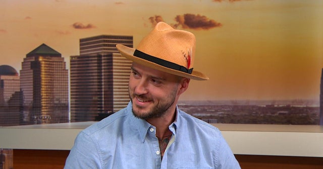 Chef John Seymour brings buffalo chicken to The Dish - CBS News