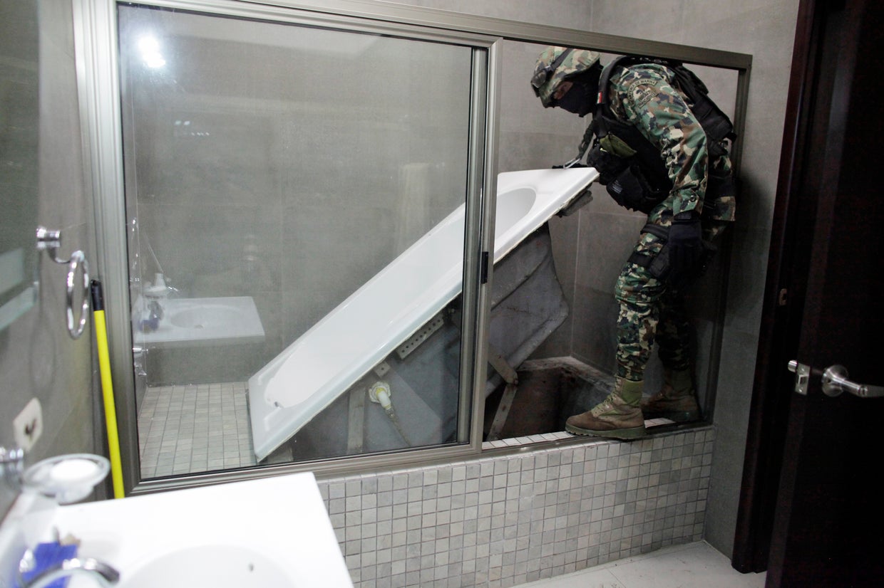 Mexican Drug Lord S Brazen Tunnel Escape Again
