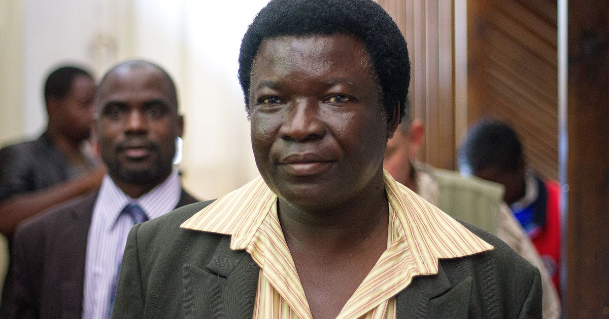 Zimbabwe charges man who allegedly helped kill Cecil the lion - CBS News