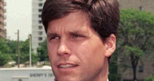 Alex Kelly, 1980s "preppy rapist," now a skydiving instructor - CBS News