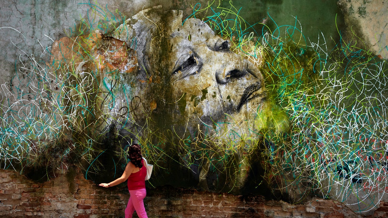 Artist José Parlá reaches new heights - CBS News